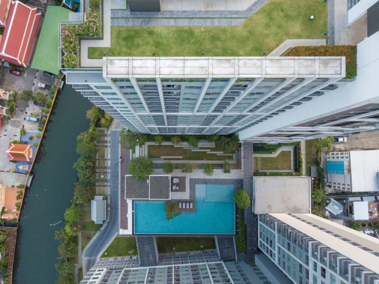 Condominium: Shared Areas & Amenities
